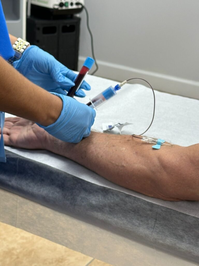 Hip Joint Injection (Steroid, PRP, Hyaluronic Acid) - cdlrehab.com